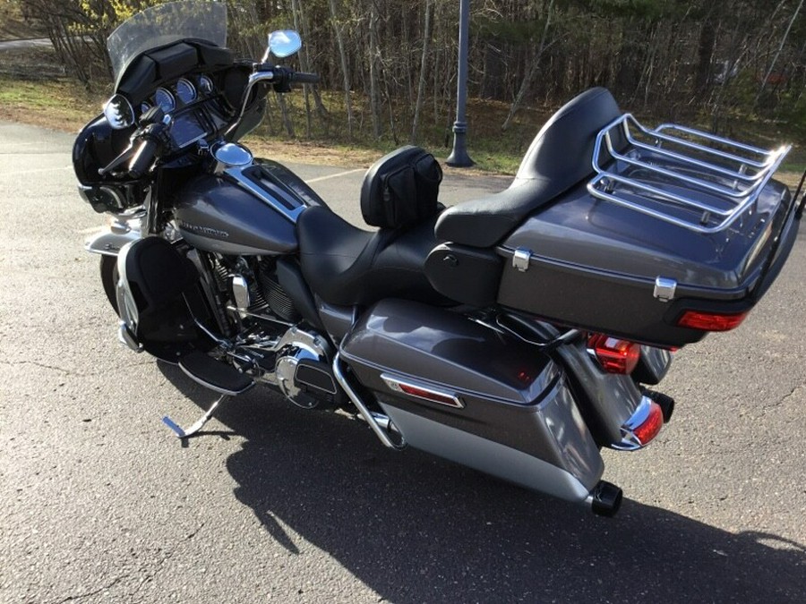2014 Harley-Davidson® Electra Glide® Ultra Limited CHAR PRL/B SLVR W ...