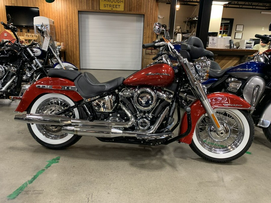 Harley-Davidson Deluxe 2018 FLDE Wicked Red/Twisted Cherry for sale in ...