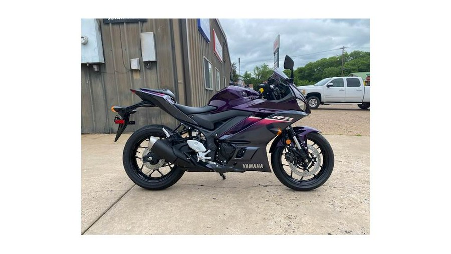 2023 Yamaha YZF-R3 PHANTOM PURPLE for sale in Russellville, AR