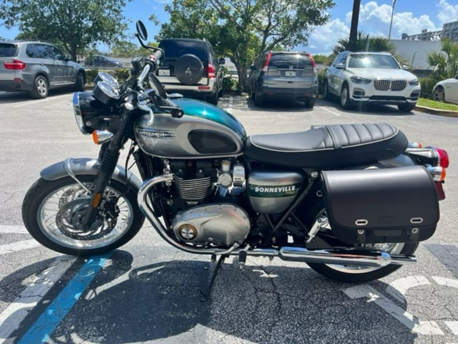 2022 Triumph Bonneville T120 Gold Line Silver Ice / Competition Green ...