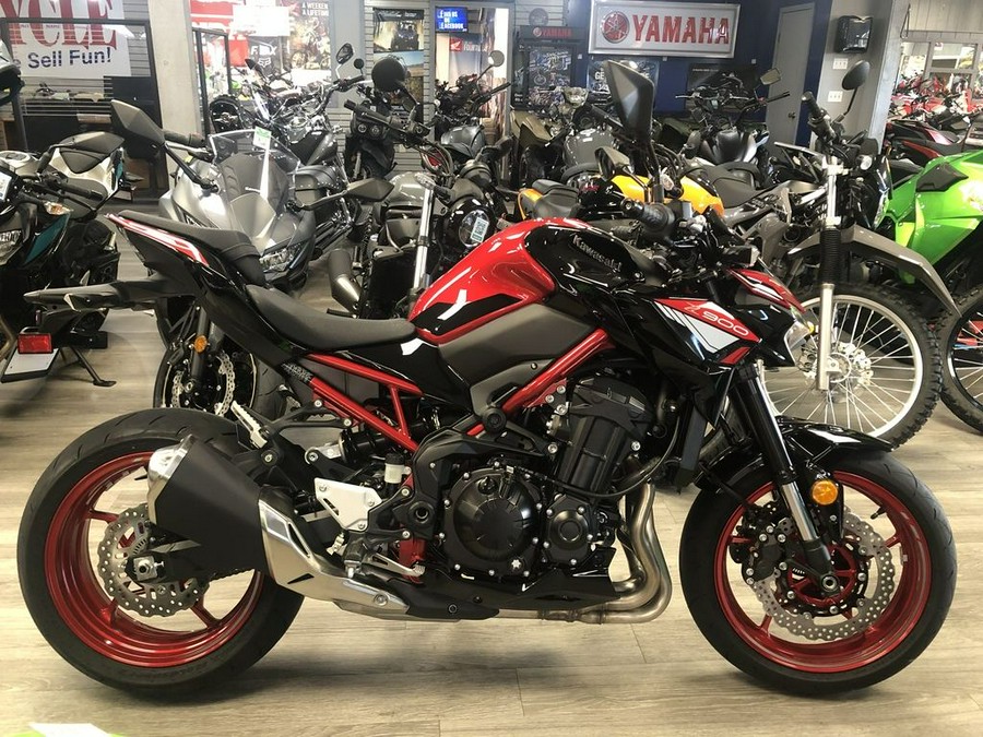 2024 Kawasaki Z900 ABS Candy Persimmon Red/Ebony for sale in Paw Paw, MI