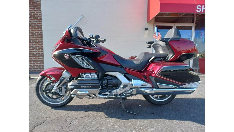 2020 Honda GL1800 Gold Wing Tour - Candy Ardent Red/Black for sale in ...