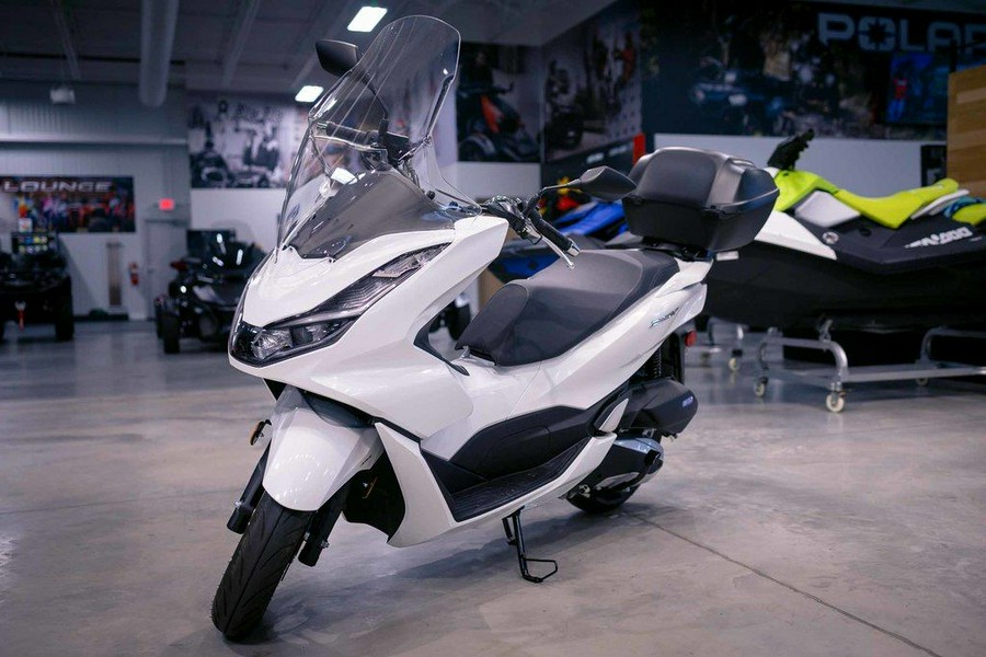 2022 Honda® PCX for sale in Cedarburg, WI