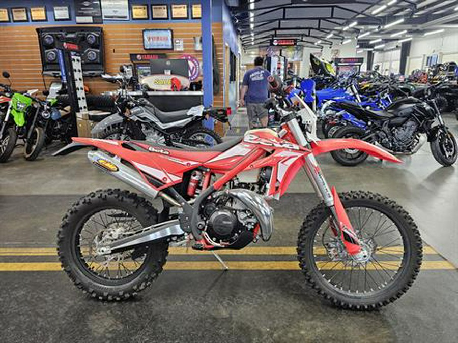 2018 Beta Xtrainer 300 for sale in Grimes, IA