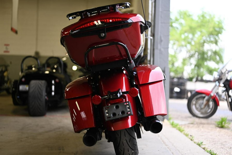 2023 Indian Motorcycle® Pursuit Dark Horse with Premium Package Stryker ...