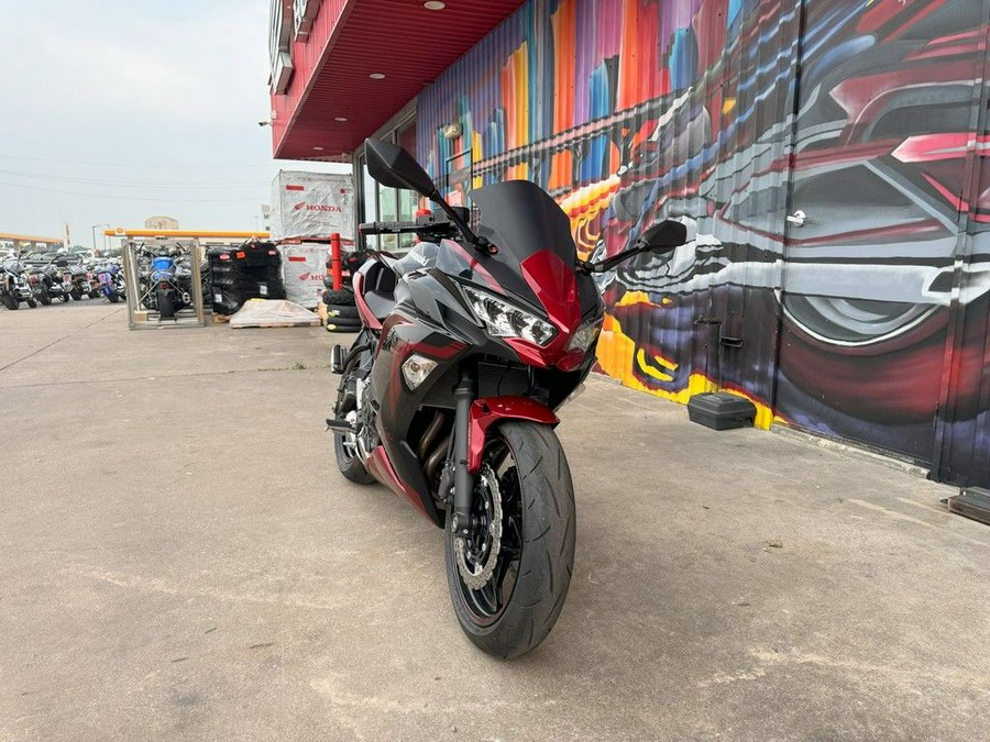 2021 Kawasaki Ninja® 650 ABS Metallic Spark Black/Metallic Imperial Red ...
