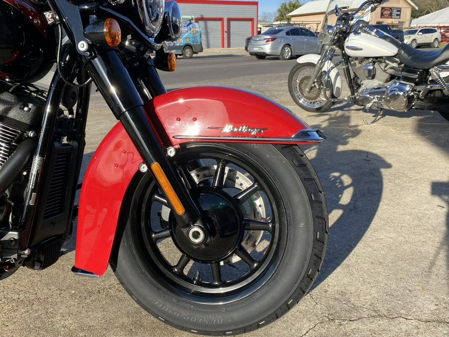 2022 Harley-Davidson Heritage Classic 114 Billiard Red/Vivid Black ...