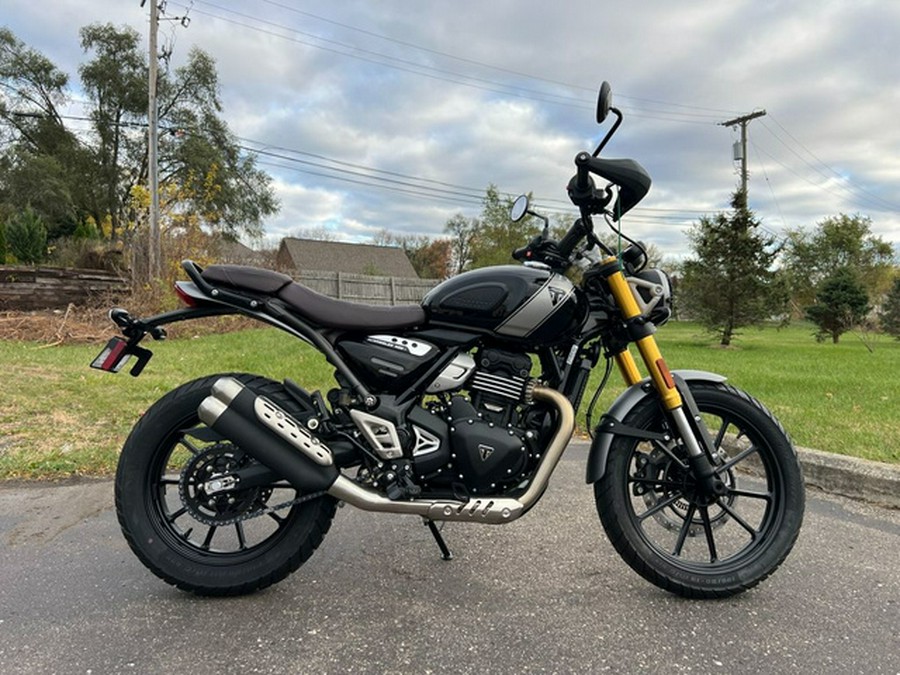 2025 Triumph Scrambler 400 X Phantom Black / Silver Ice X for sale in ...