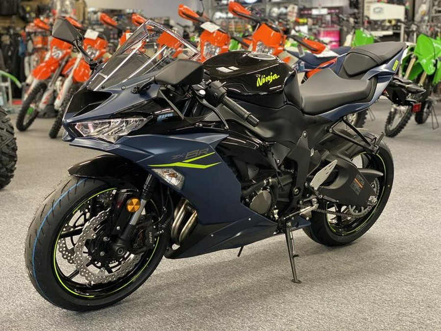 2023 Kawasaki Ninja® ZX™-6R Metallic Matte Twilight Blue/Metallic ...