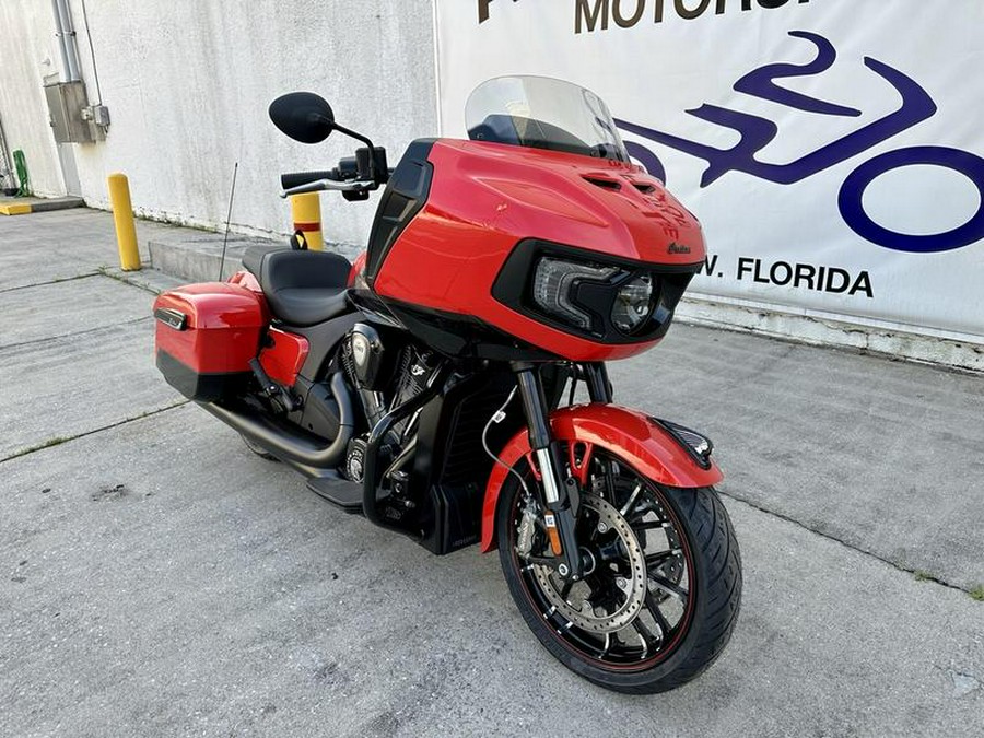 2023 Indian Motorcycle® Challenger® Dark Horse® Indy Red / Black ...