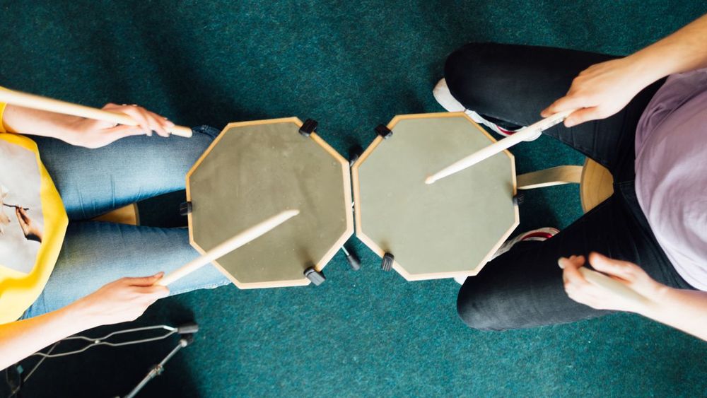 Rudimentos de Bateria: 7 Tipos Básicos para Praticar Agora