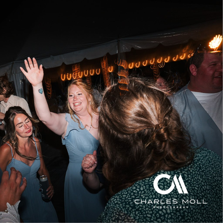 Classic Wedding Reception Party Songs That Get Everyone Dancing