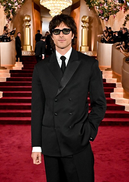 Cartier / 83rd Golden Globe Awards - WATCHESPEDIA