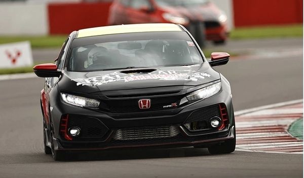 Our Gallery - Stunning Racing Pictures