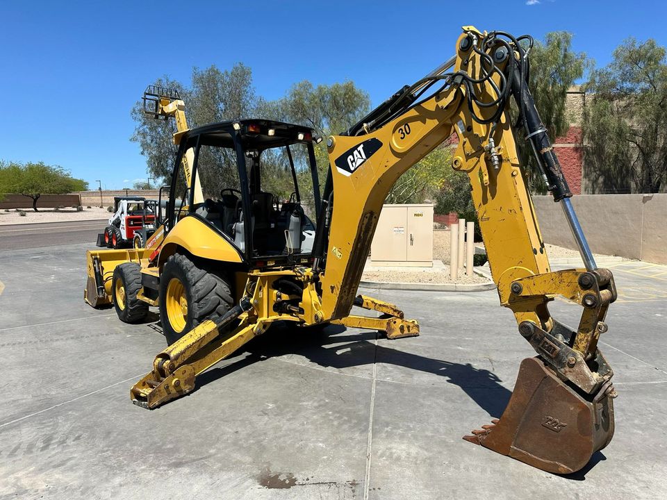 2016 CATERPILLAR 420F Backhoe 4WD
