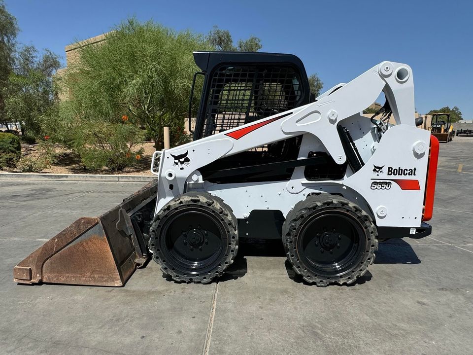 2017 Bobcat S650 Skid Steer Hi Flow