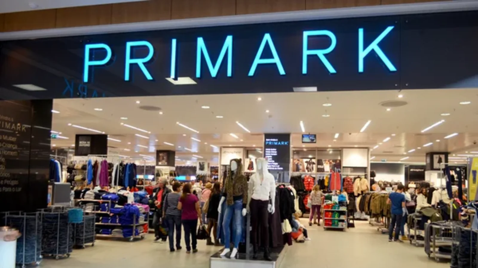 Rossz hír érkezett sokak által várt budapesti Primark üzletről | Nap Híre