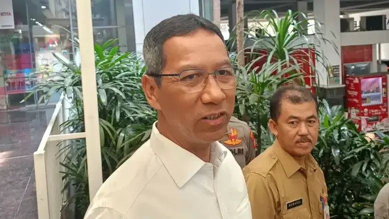 Kurangi Polusi: Gedung di Jakarta Diminta Lakukan Water Mist | Narasi TV Kurangi Polusi: Gedung di Jakarta Diminta Lakukan Water Mist | Narasi TV