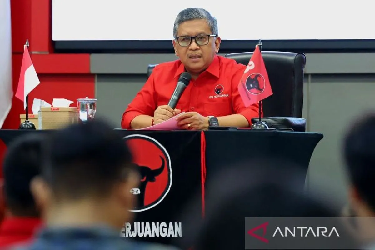 PDIP Umumkan Pemecatan Jokowi, Gibran, dan Bobby Nasution Dari Keanggotaan | Narasi TV