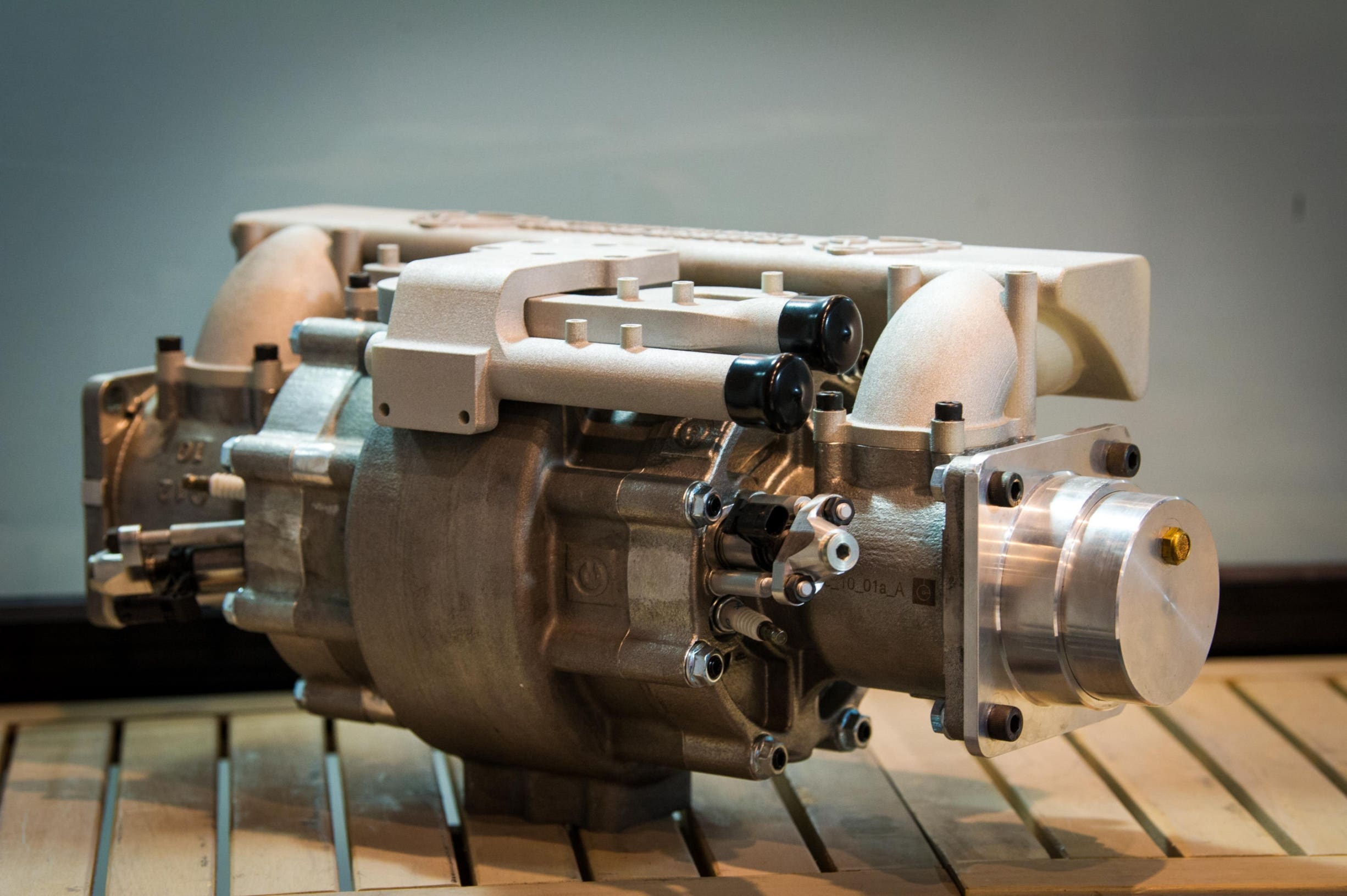 Cơ chế hoạt động của động cơ hydro tuyến tính từ Aquarius Engines