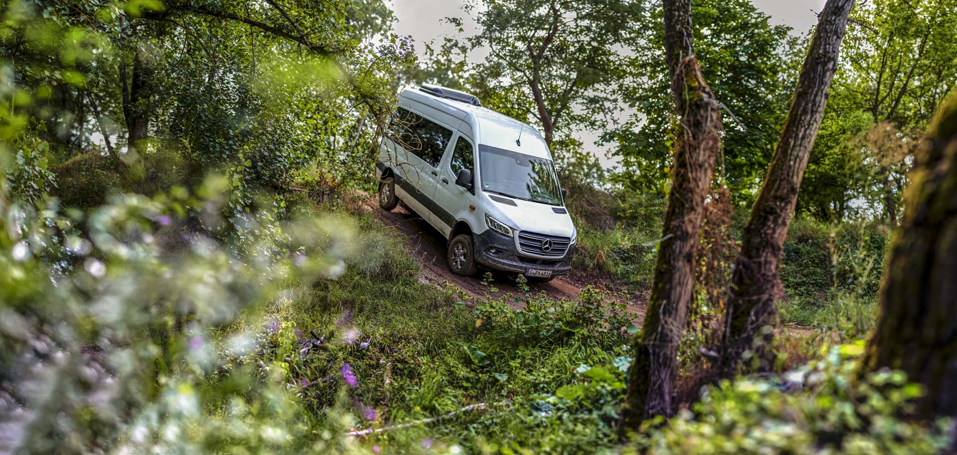 Mercedes-Benz Sprinter sẽ ngừng sử dụng động cơ diesel V6