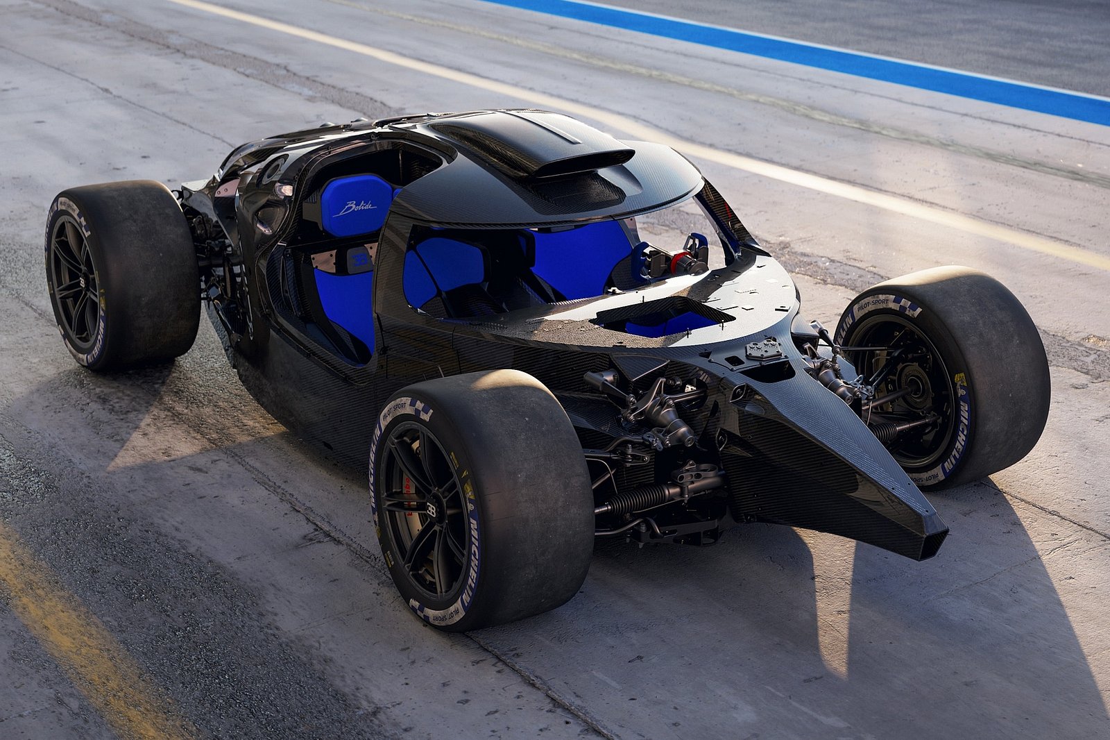 Bên cạnh khối W16, Bugatti Bolide còn sở hữu khung gầm ấn tượng