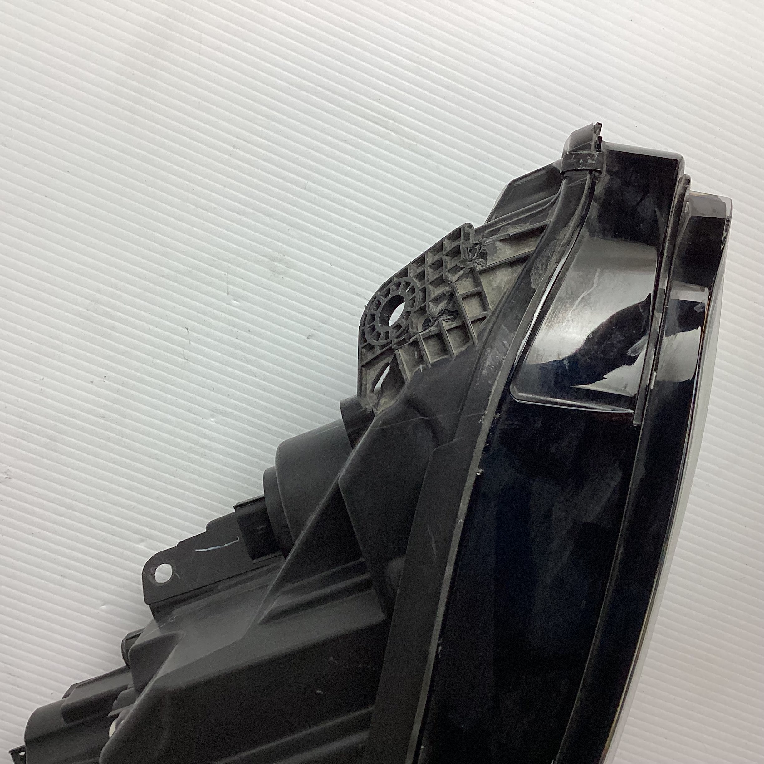 2019-2021 Jeep Cherokee Right Passenger Side Headlight LED OEM ...