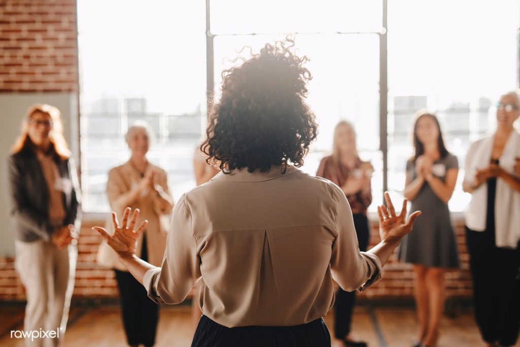 Workshop: aprenda passo a passo como organizar um! | Oitchau