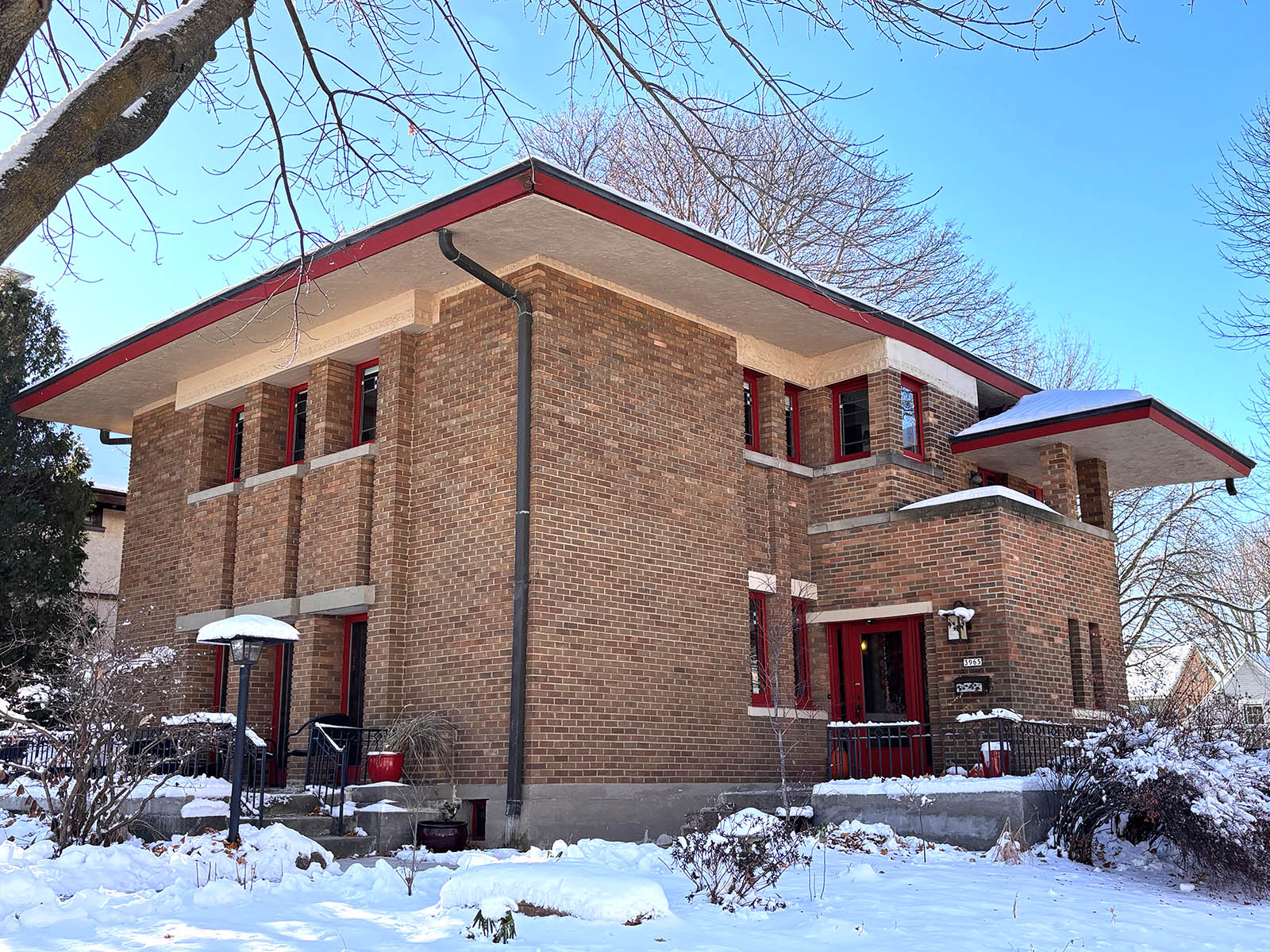 Urban spelunking: 1921 Stein House a perfect fit for Michelle the ...