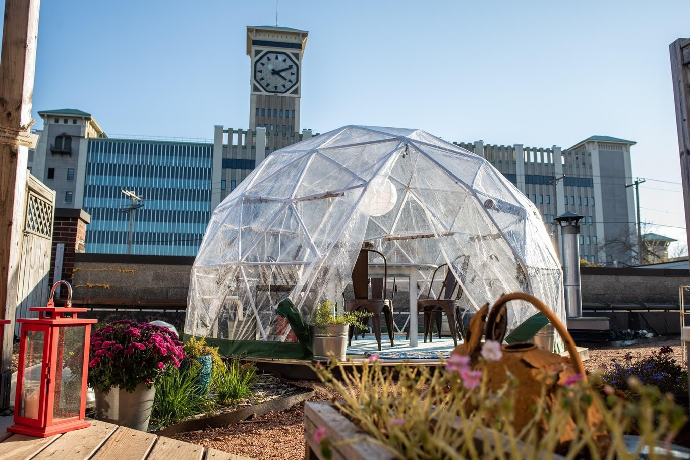 Hot winter nights: Rent a tent, dome, greenhouse or yurt for indulging