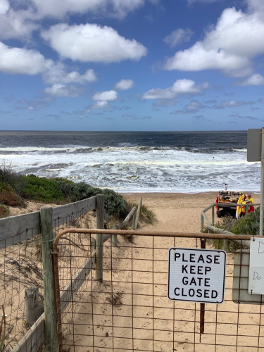 Chiton Rocks - Beach in Hayborough Victor Harbor SA - SLS Beachsafe