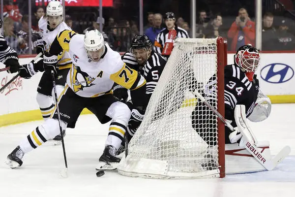 Penguins beat Devils in final road game of season