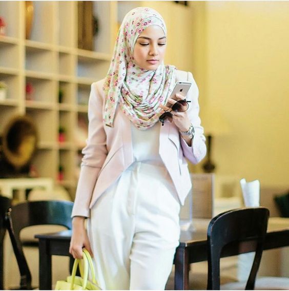 Top 10 Hijab Inspired style by Neelofa