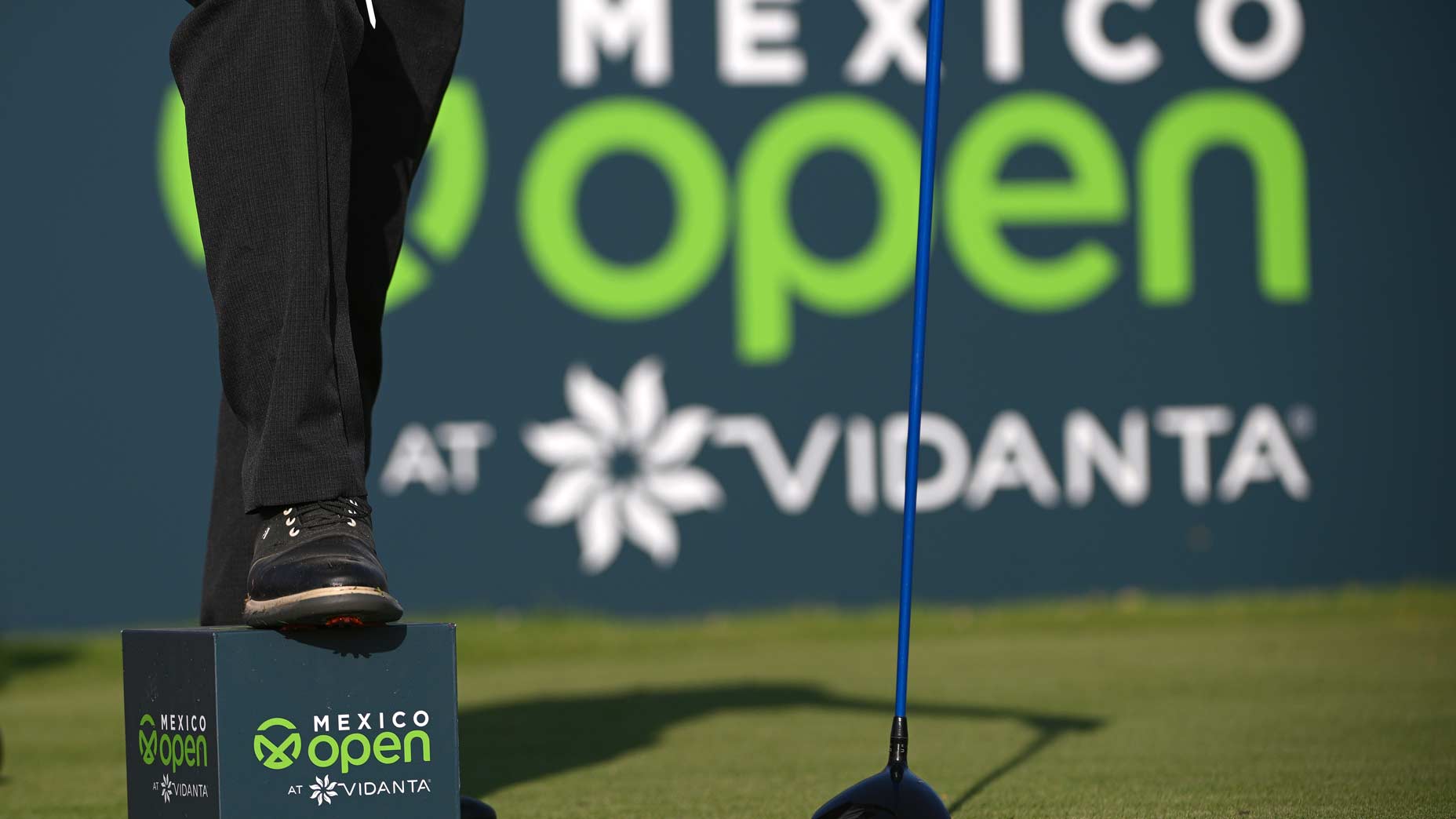 Tiger Woods says he's hitting wedges 180 yards in Mexico