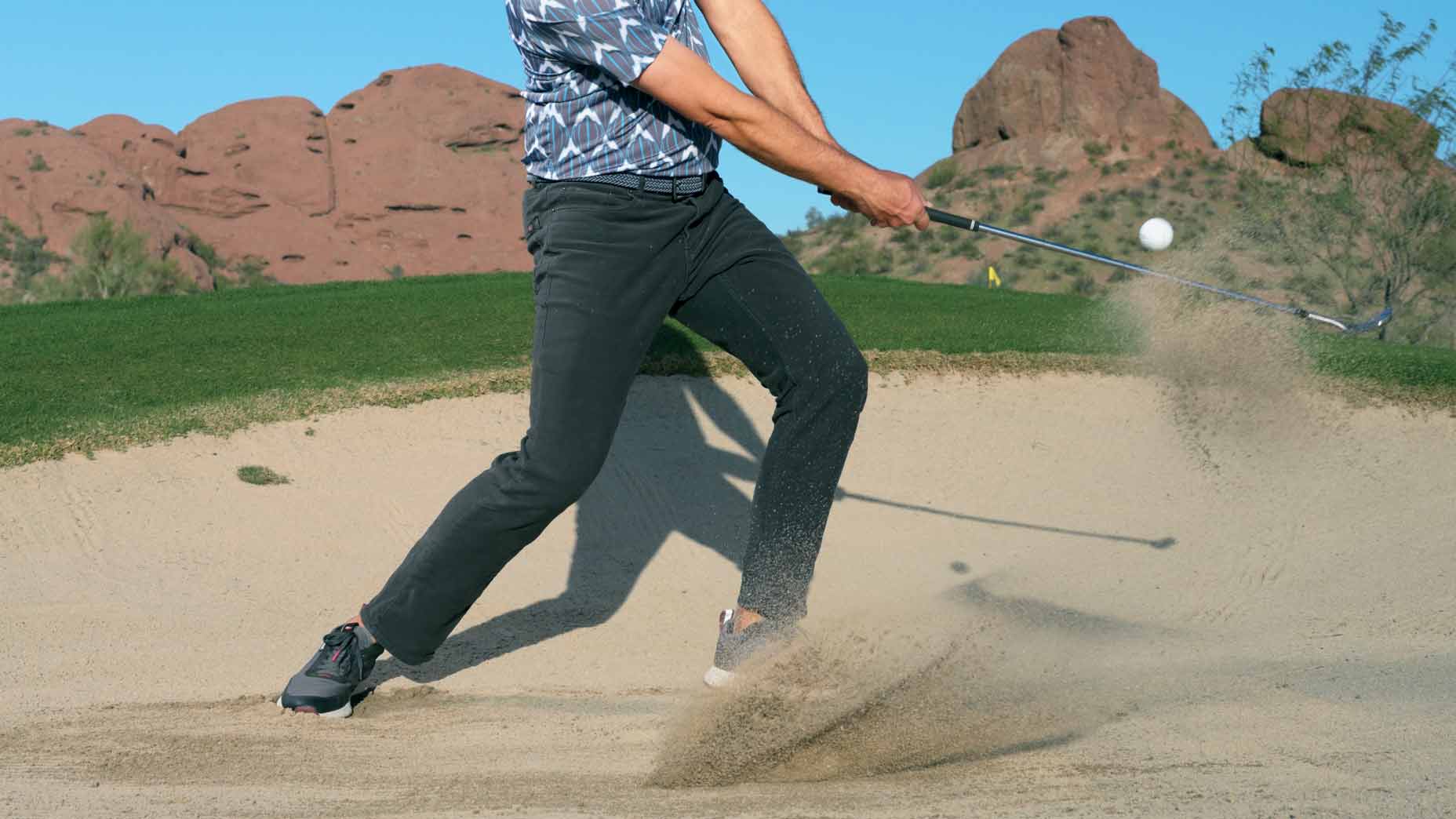 Here's how to tackle a short bunker shot in 4 steps