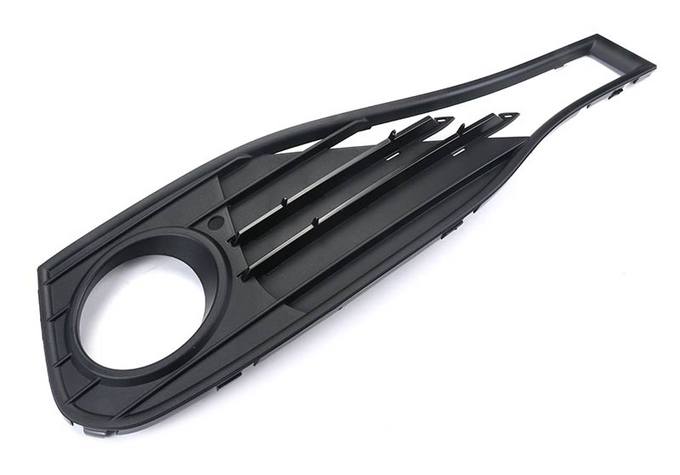 BMW Foglight Trim – Passenger Side 51117309622 Genuine BMW 51117309622