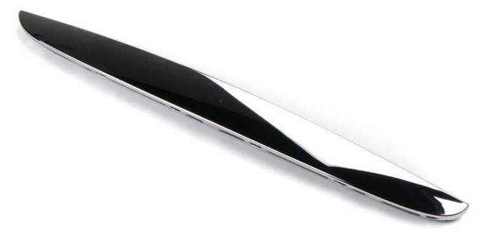 Grille Trim – Passenger Side (Chrome) Genuine BMW 51137117242