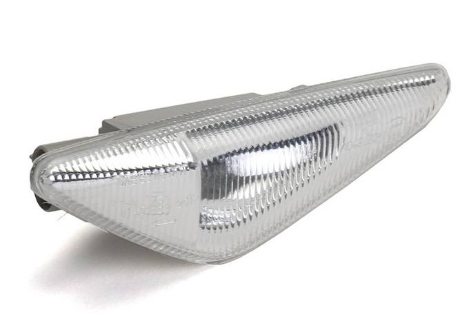 Side Marker Light – Driver Side (w/ Clear Lens) Genuine BMW 63137171007
