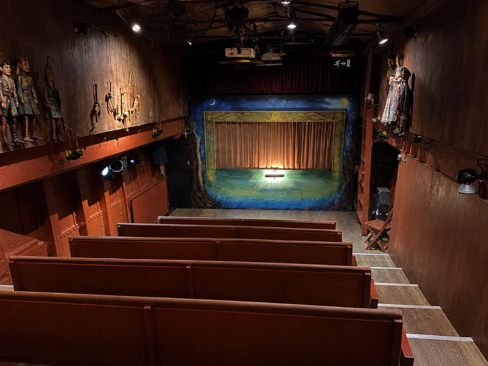 Puppet Magic at Puppet Theatre Barge - Little Venice, London for £261. ...