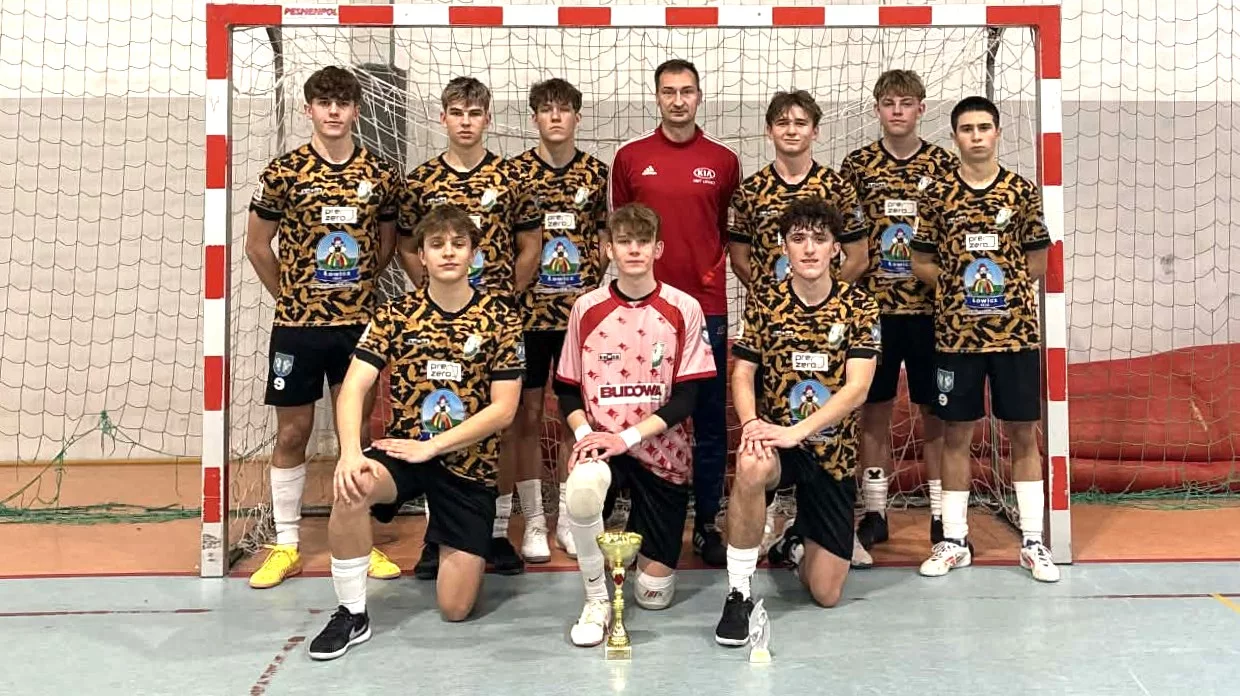 Pelikan z awansem do III fazy MMP U19 - lowiczanin.info