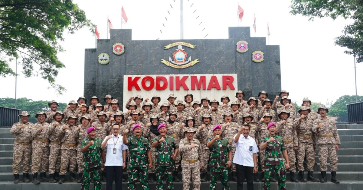 Petrokimia Gresik Bersama Kodikmar TNI AL… | PT. Petrokimia Gresik Petrokimia Gresik Bersama Kodikmar TNI AL… | PT. Petrokimia Gresik