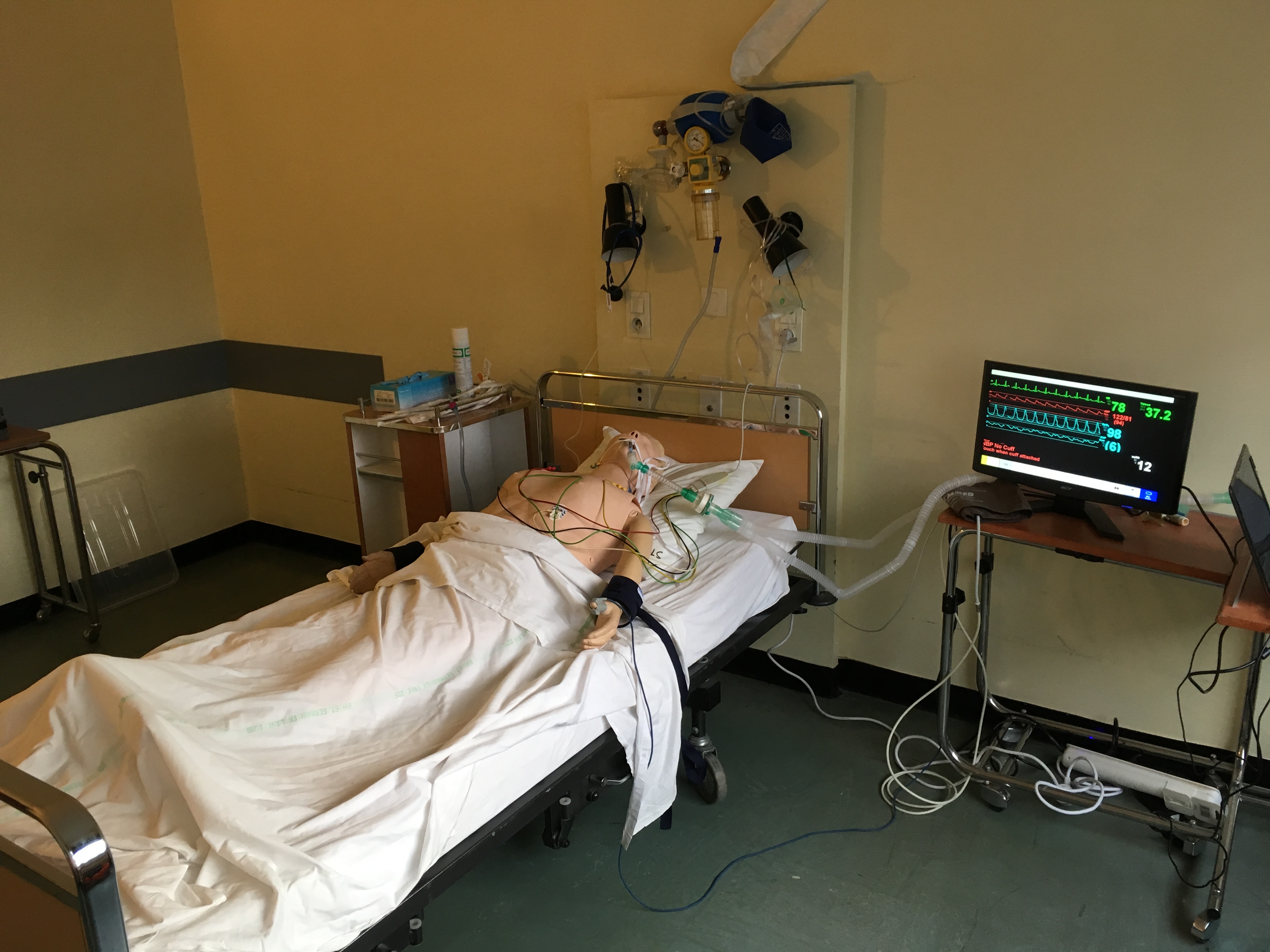 Formation Médicale : Réanimation & aide-soignant - Invivox