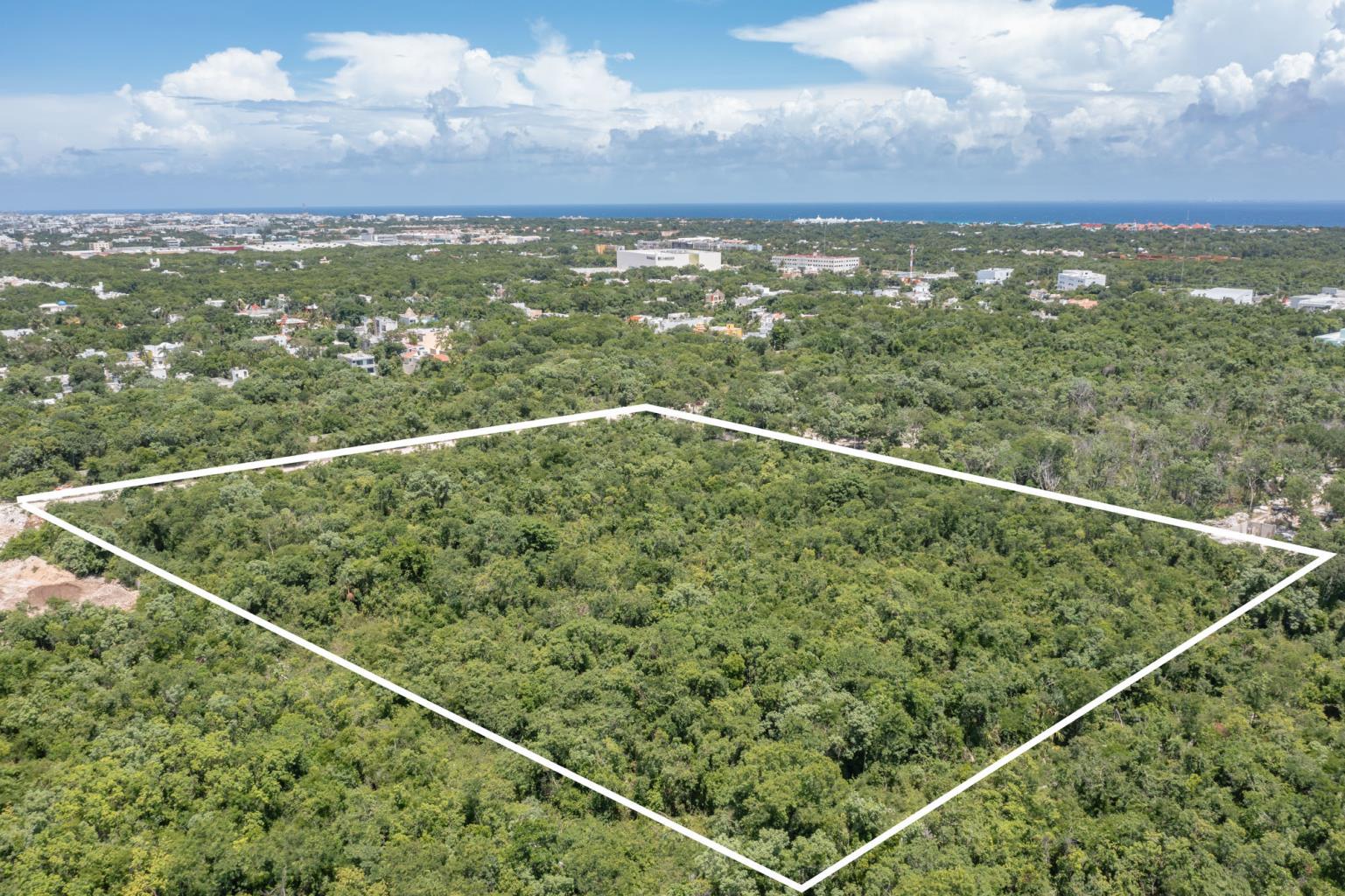 Large Commercial Lot Near Highway - Living Riviera Maya Real Estate