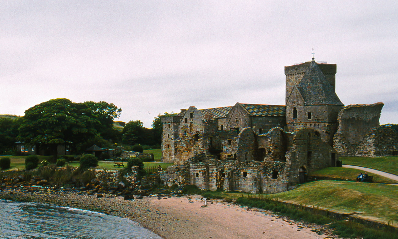 Inchcolm Abbey | Plugon