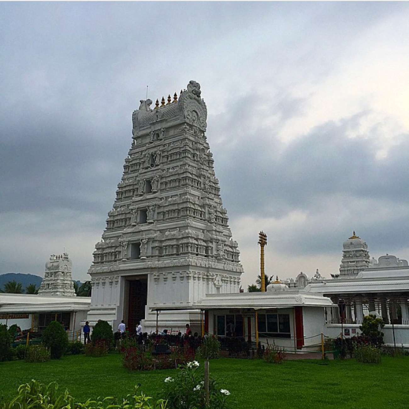 Prati Balaji Temple, Pune, India | Plugon