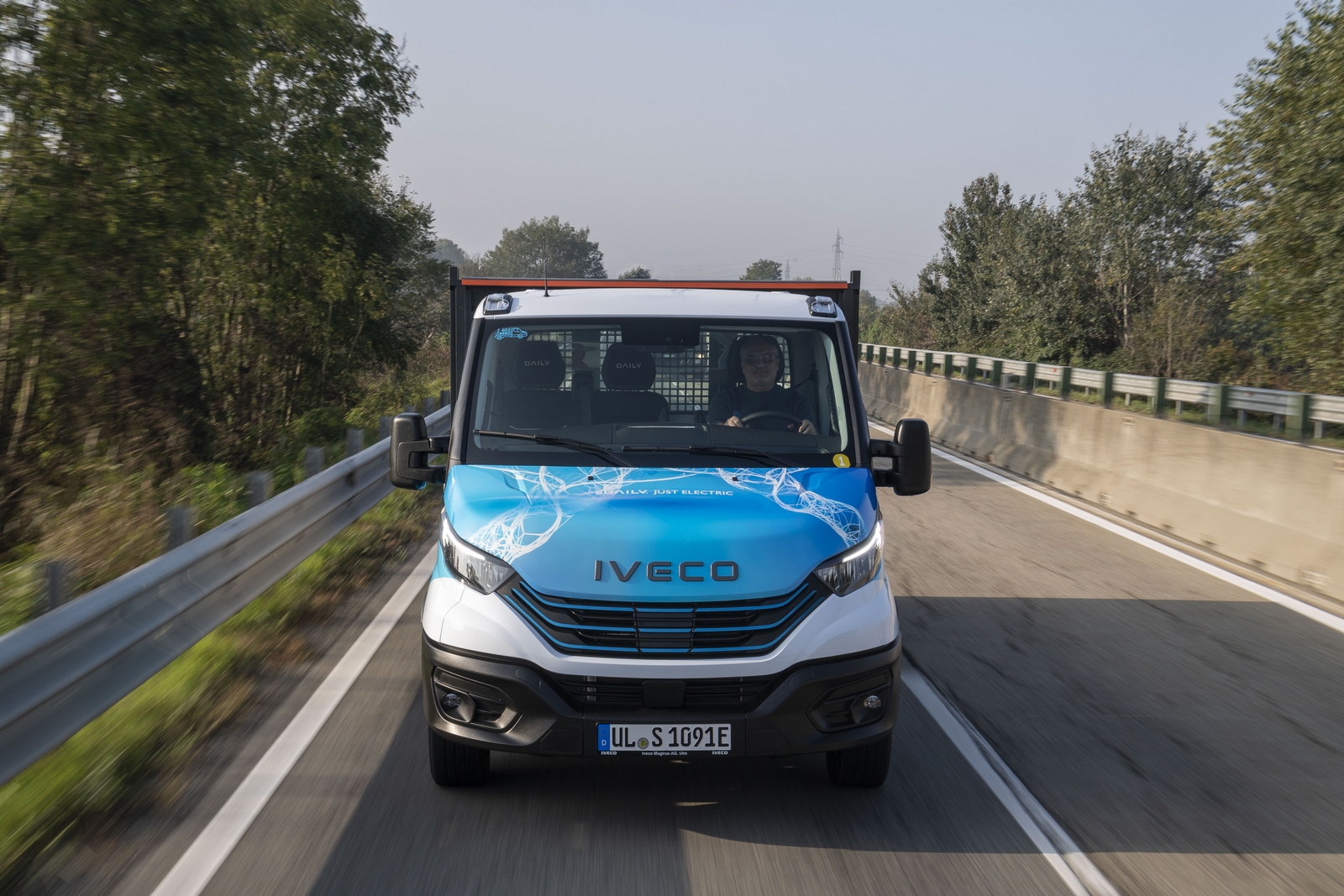 Zero emissioni, massimo carico: Iveco diventa elettrica con il nuovo ...