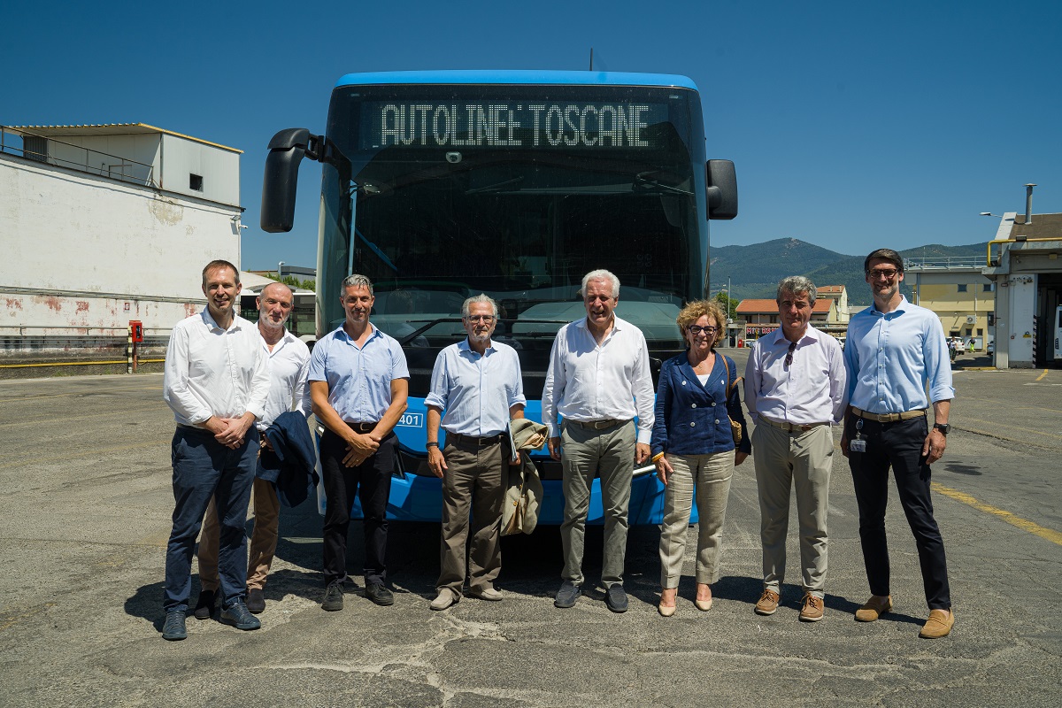 Iveco Bus rinnova la flotta di Autolinee Toscane con 100 Crossway Line ...