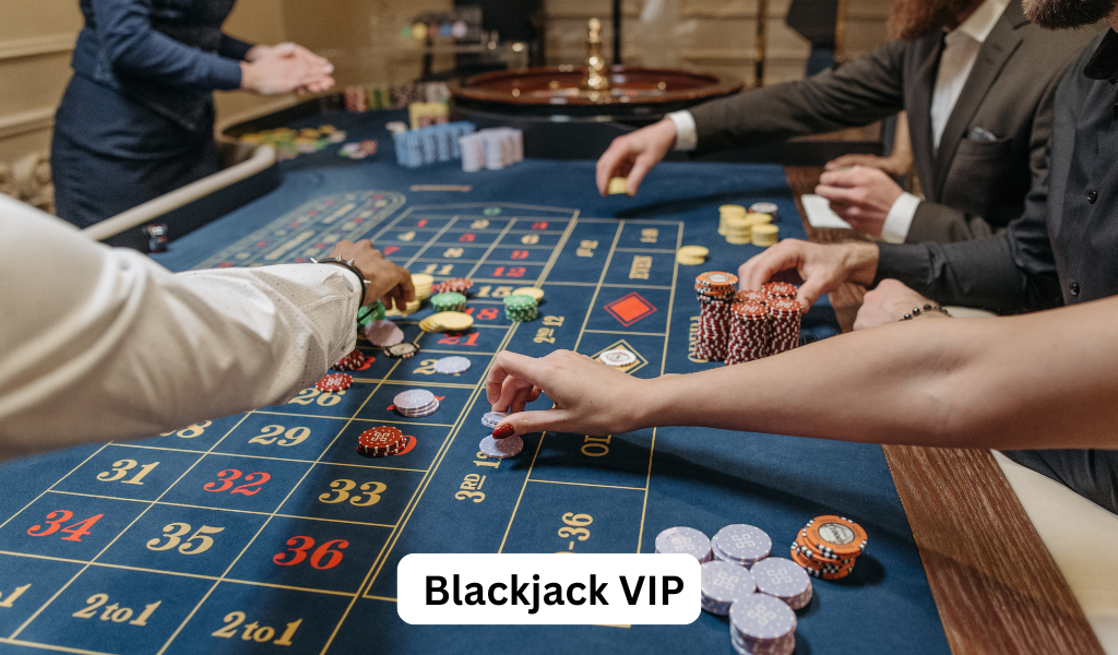 Top 10 Card Games with Real Money Rewards at Nhatvip 2025