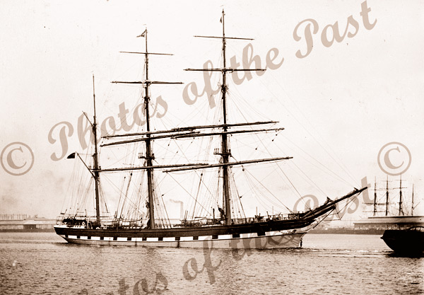 3M Barque LOCH TAY under tow out of Victoria Dock, Melbourne, VIC ...