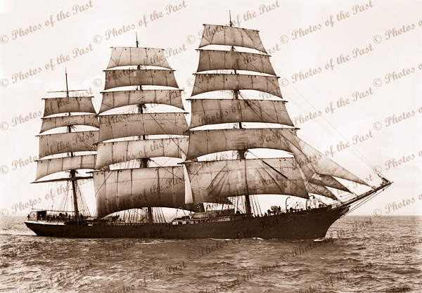 Ship ASMUND – Photos of the Past